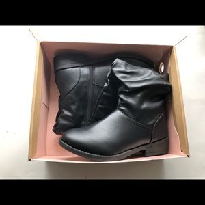 Charlotte Russe | Shoes | Nib Charlotte Russe Black Slouch Boots | Poshmark
